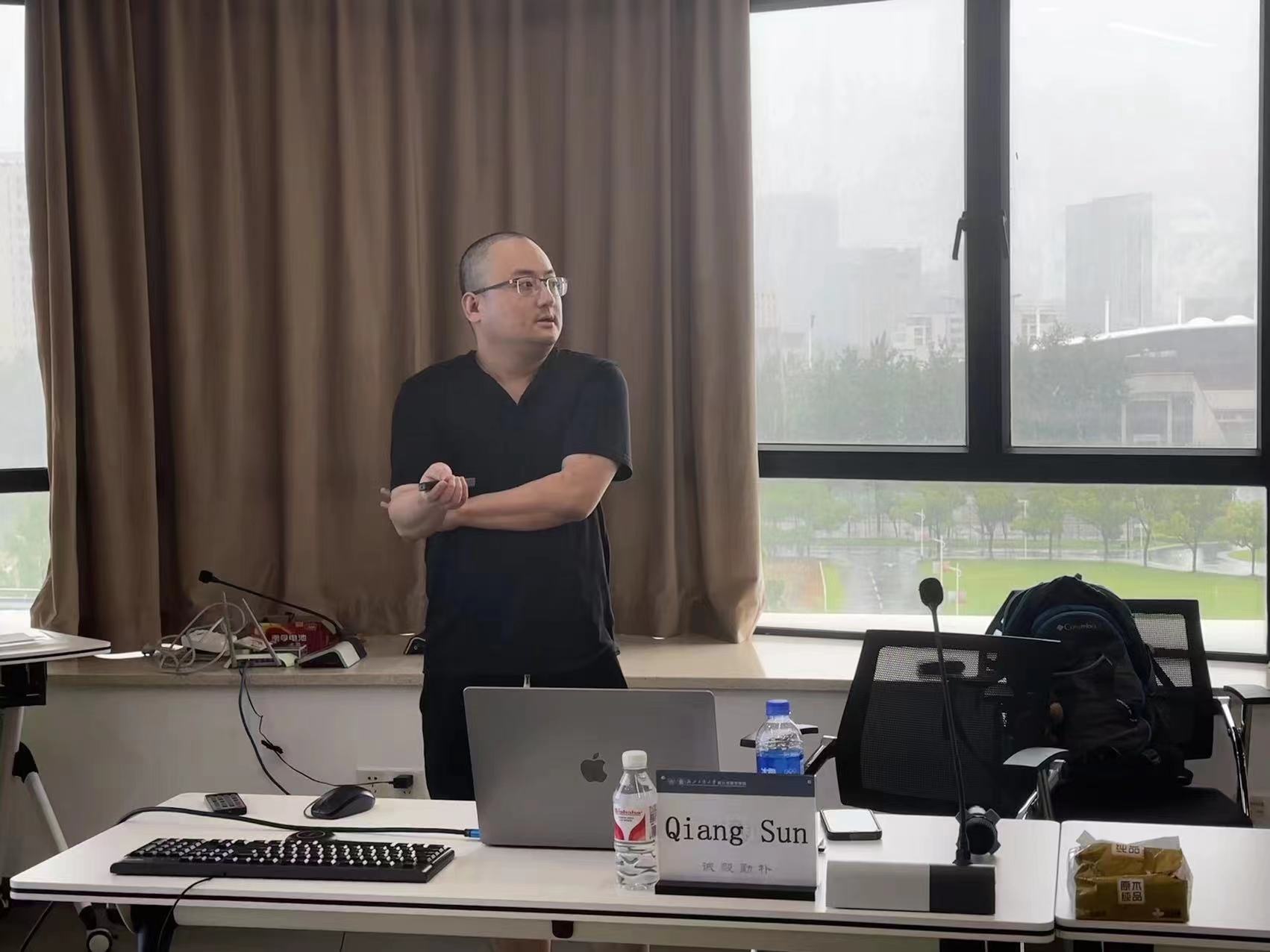 多伦多大学Qiang Sun副教授来我校做学术讲座